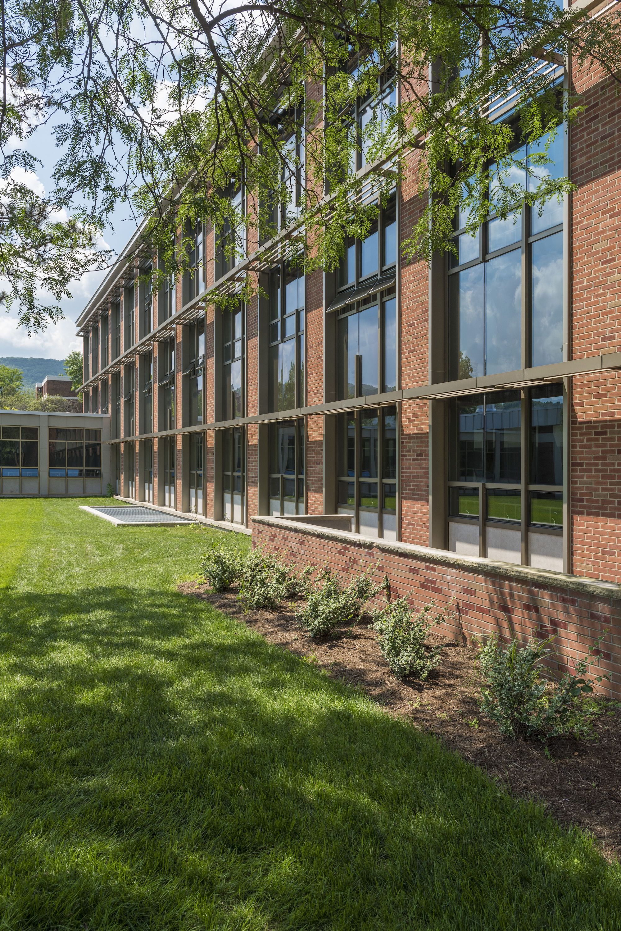 Binghamton U Lecture Hall Student Wing | Higher Ed Projects archplususa